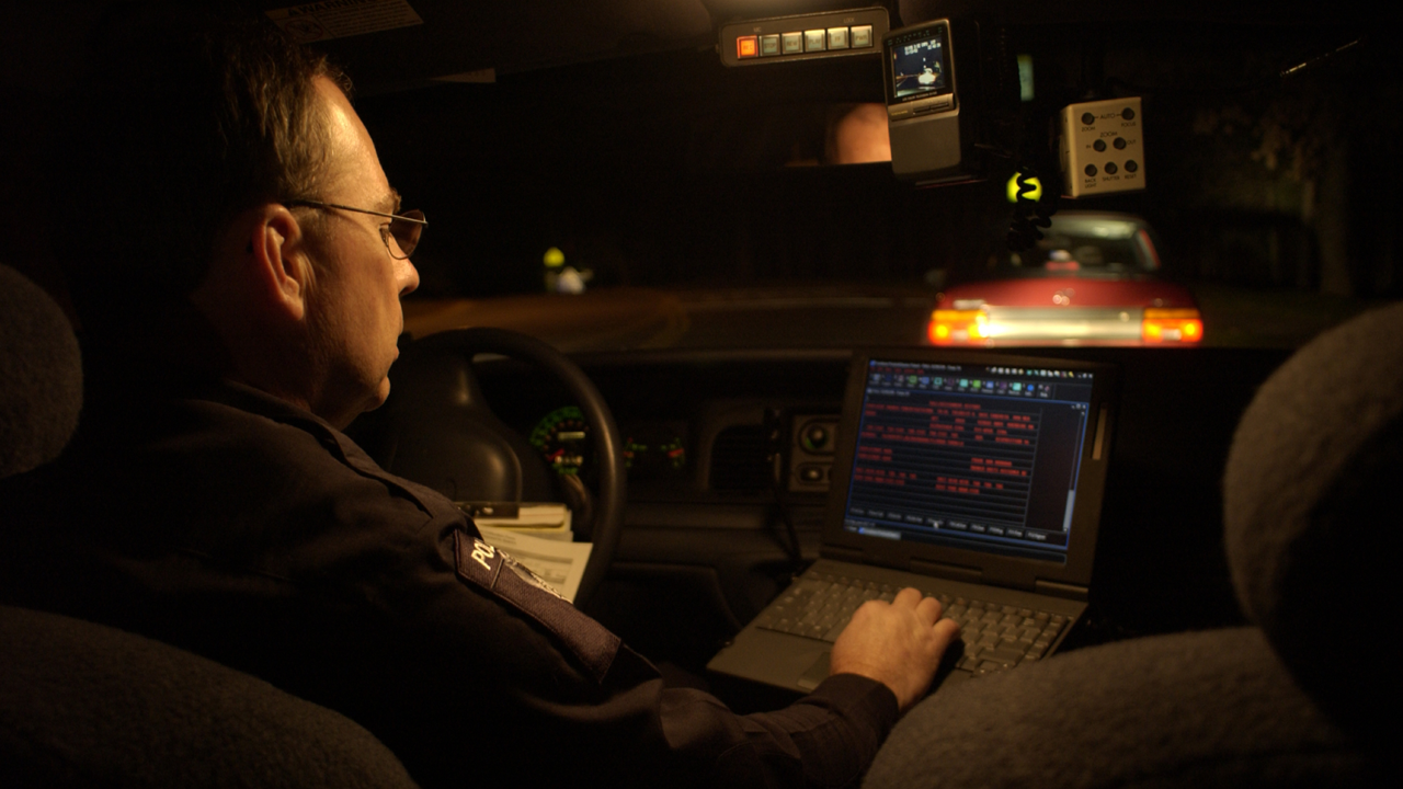 Ordinateurs mobiles de données pour les forces de l'ordre | Digi ...